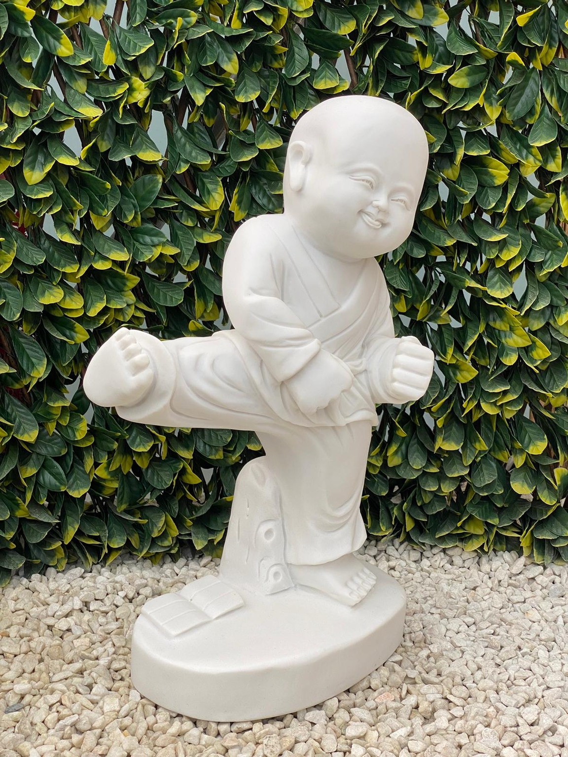 Statue Shung White - Stewarts Garden Centre